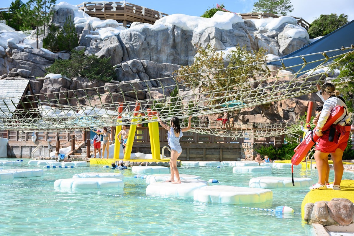 Typhoon Lagoon vs. Blizzard Beach: Disney water park guide - The Points Guy