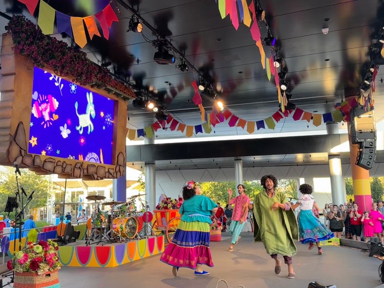 After 5 years of renovations, Epcot's transformation is complete - The ...