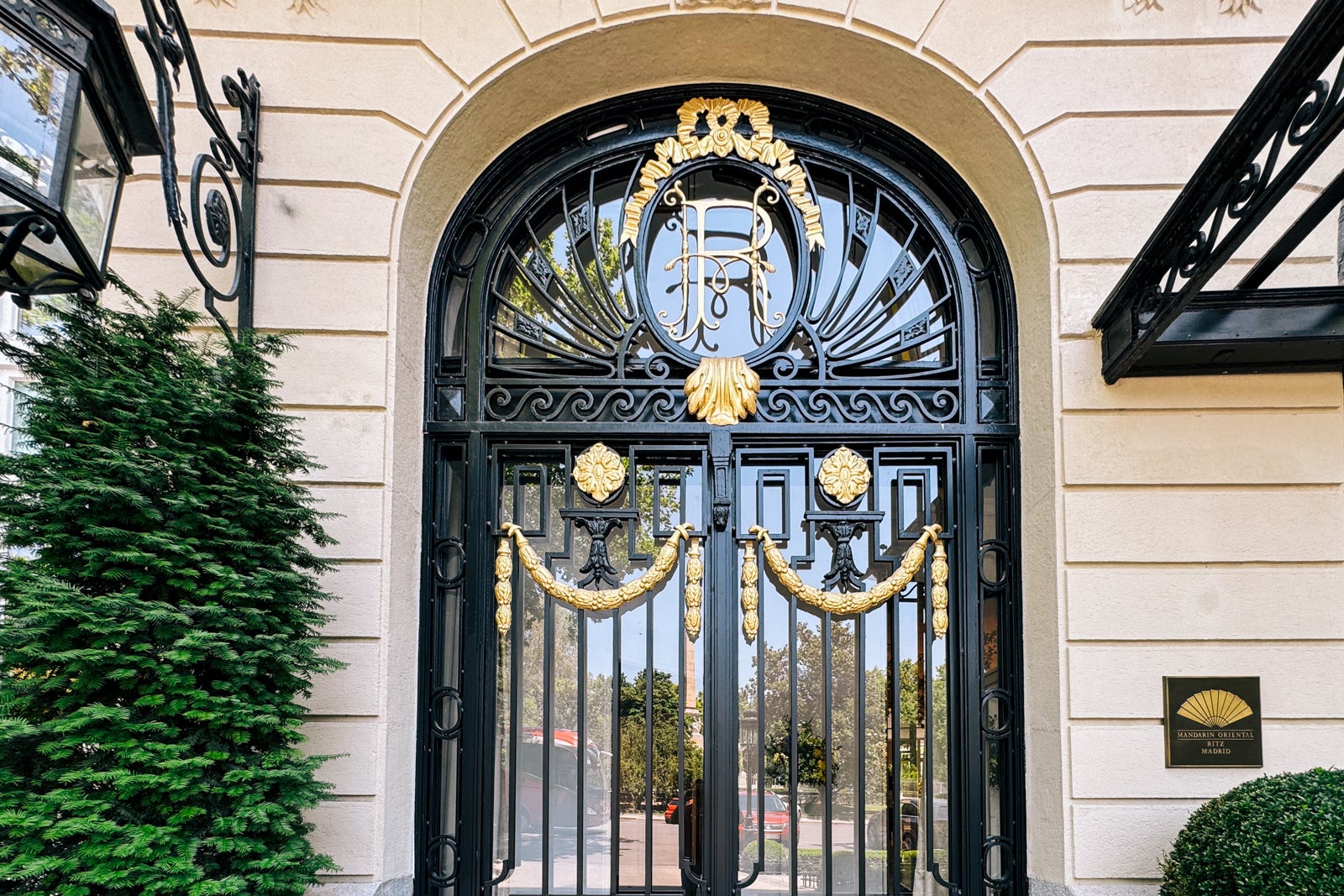 Review: Inside the Mandarin Oriental Ritz, Madrid in Spain - The Points Guy