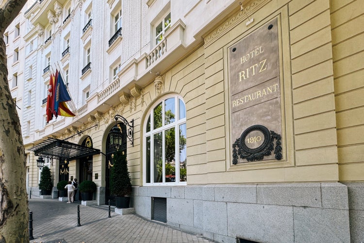 Review: Inside the Mandarin Oriental Ritz, Madrid in Spain - The Points Guy