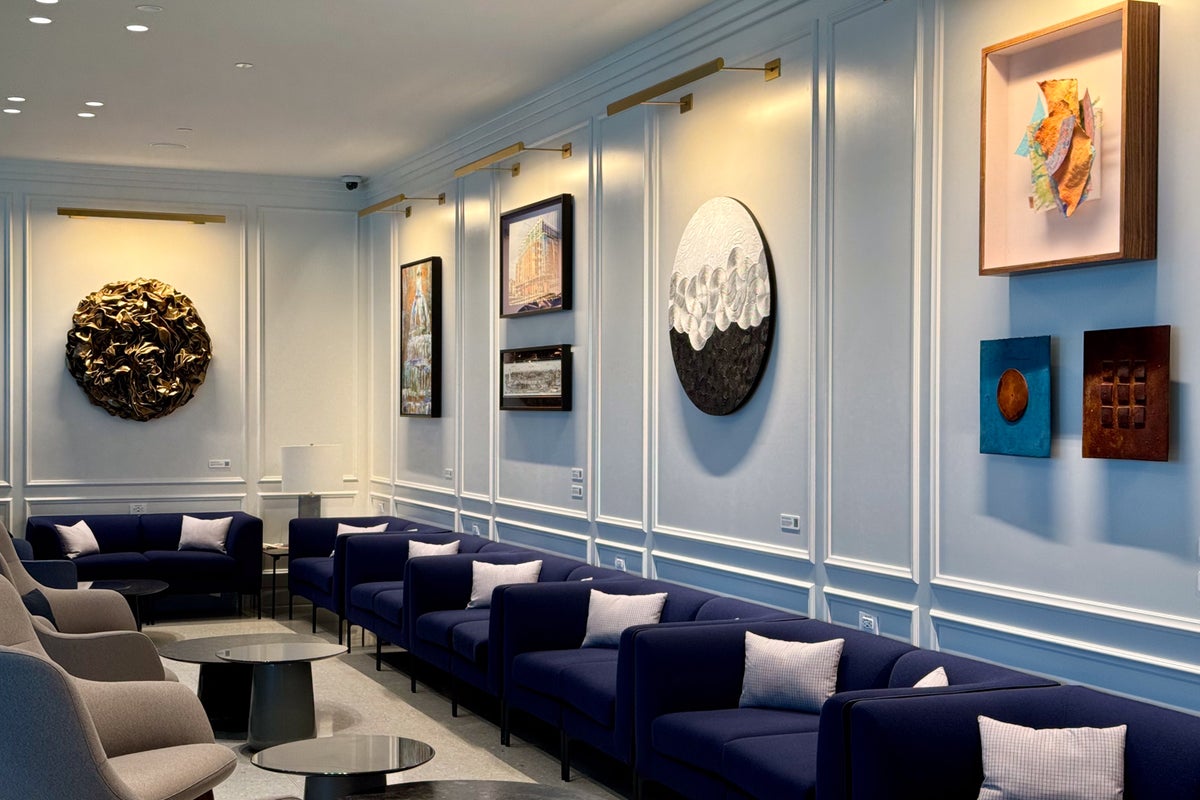 Inside the new Amex Centurion Lounge in DC's Reagan National Airport ...