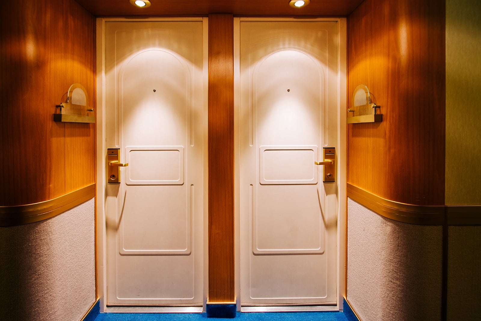 Door decorations on cruises: How to get creative in your cabin corridor ...