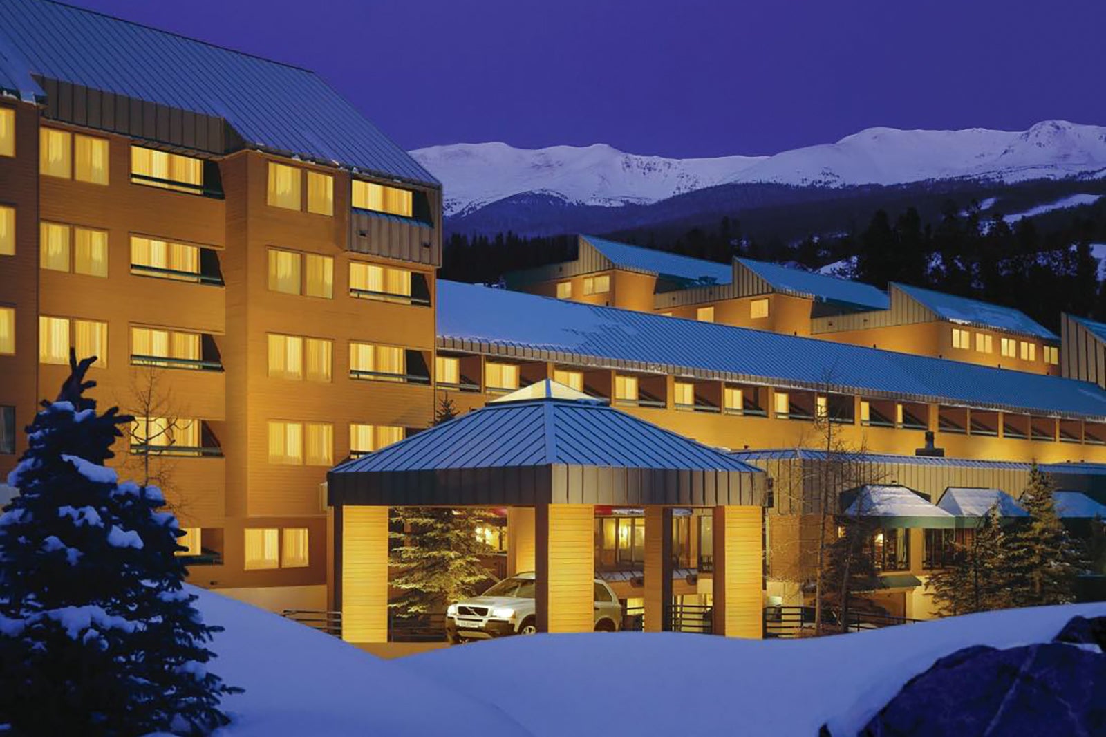 17 ski-friendly resort hotels to book with reward points - The Points Guy