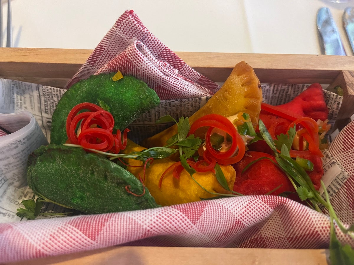 Royal Railway - Utopia Station: The train that fits on a cruise ship ...