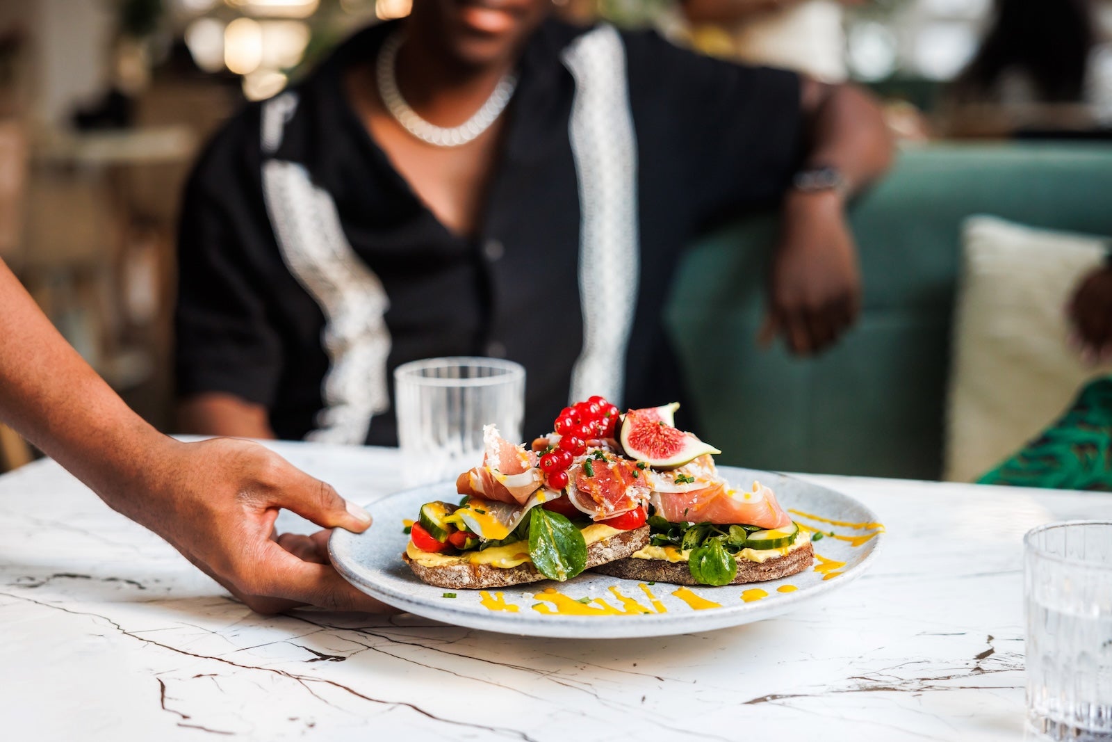 How to use the Marriott Bonvoy Brilliant’s $25 monthly dining credit ...