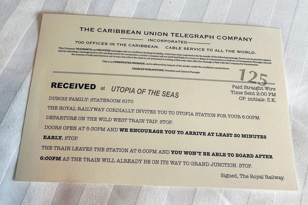 Royal Railway - Utopia Station: The train that fits on a cruise ship ...