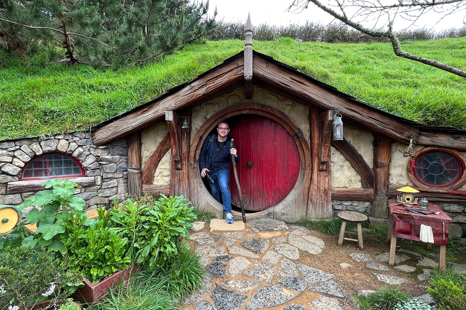 Meet the airplane mechanic who went viral for connecting aviation with ...