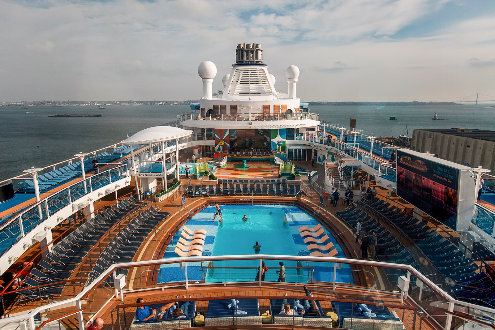 How cruise ship stabilizers make your vacation at sea more comfortable ...