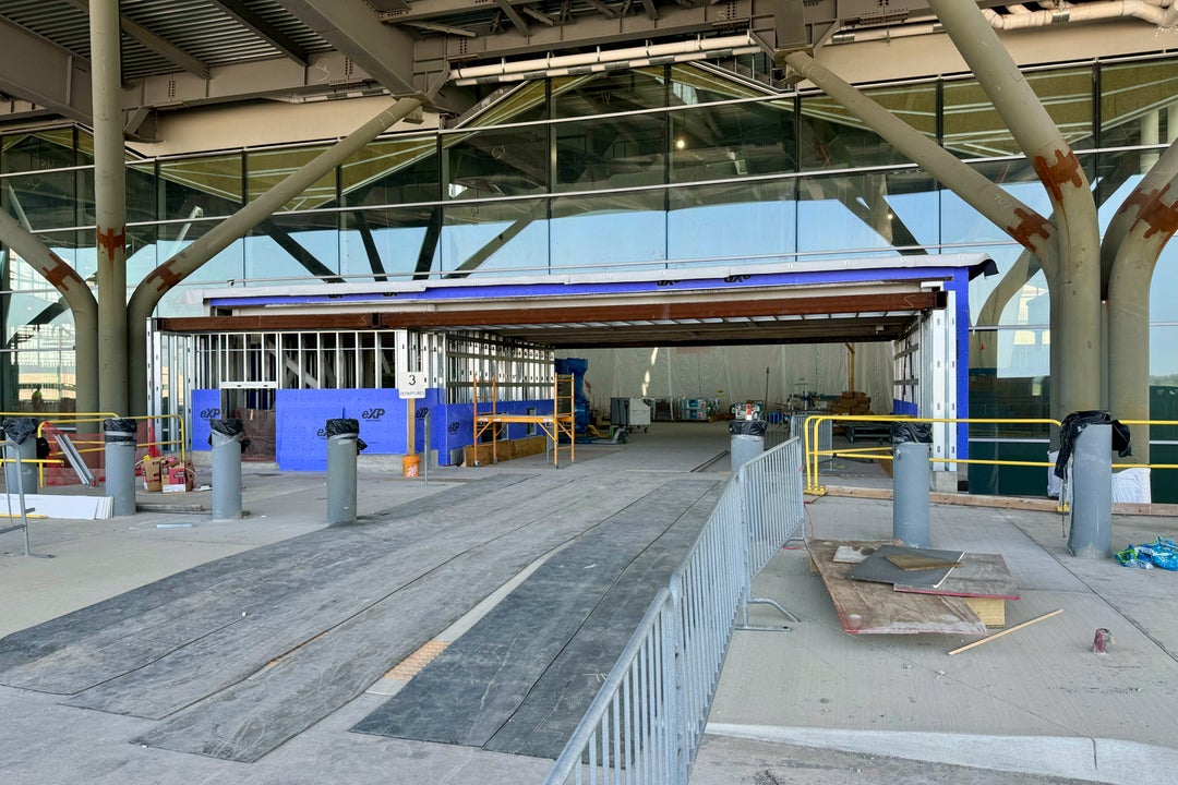 Sneak peek: Inside Pittsburgh's new state-of-the-art airport terminal ...