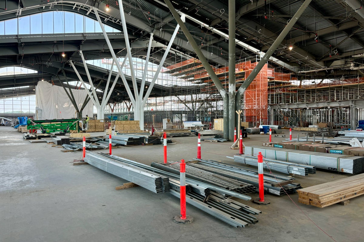 Sneak peek: Inside Pittsburgh's new state-of-the-art airport terminal ...