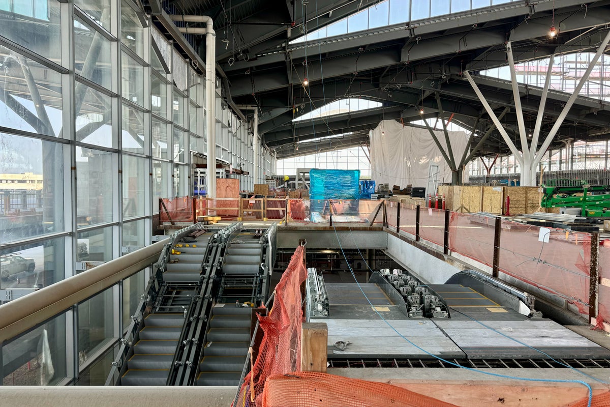 Sneak peek: Inside Pittsburgh's new state-of-the-art airport terminal ...