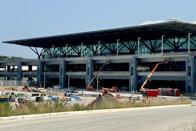 Sneak peek: Inside Pittsburgh's new state-of-the-art airport terminal ...
