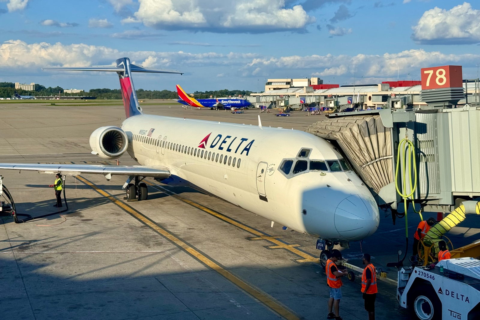 Delta SkyMiles: Complete guide to earning, redeeming and elite status ...
