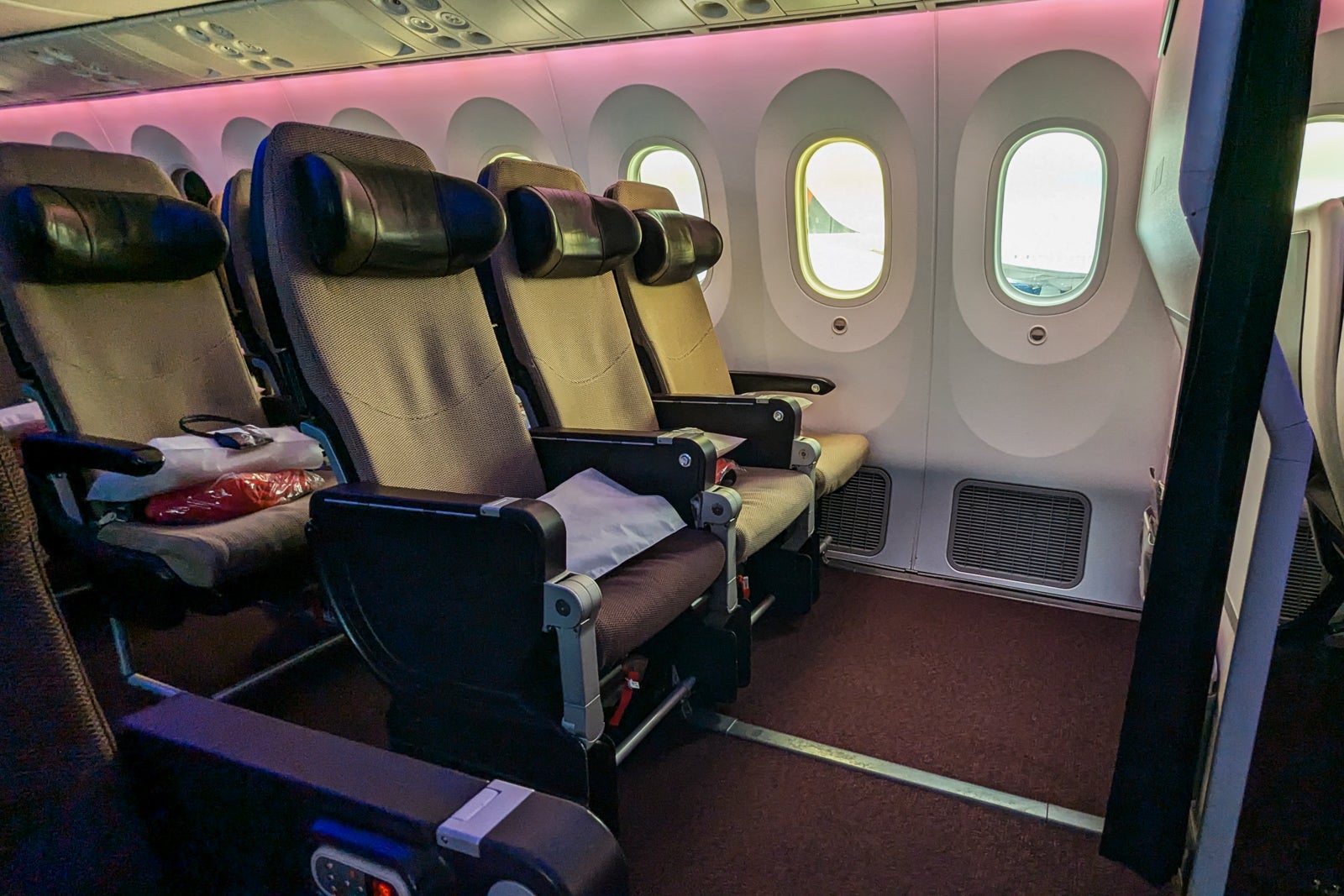 Is Virgin Atlantic Economy Delight worth it on the Boeing 787 ...
