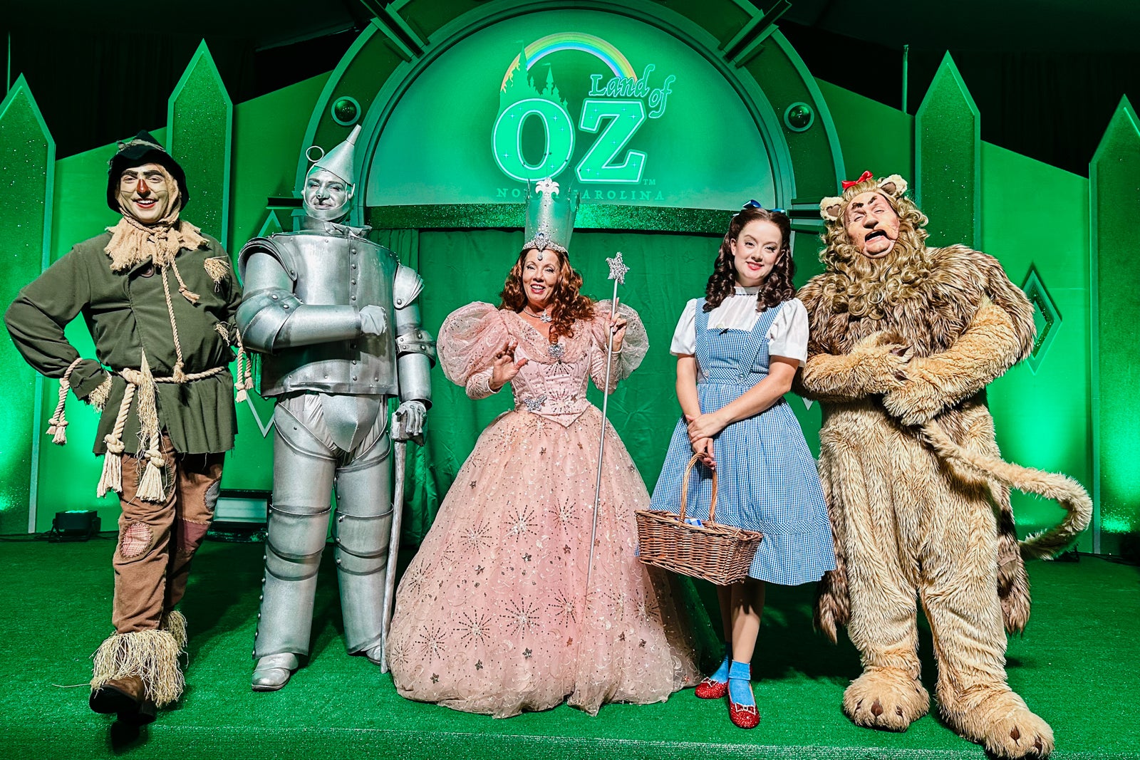 The essential guide to Autumn at Oz in Beechwood, North Carolina - The ...