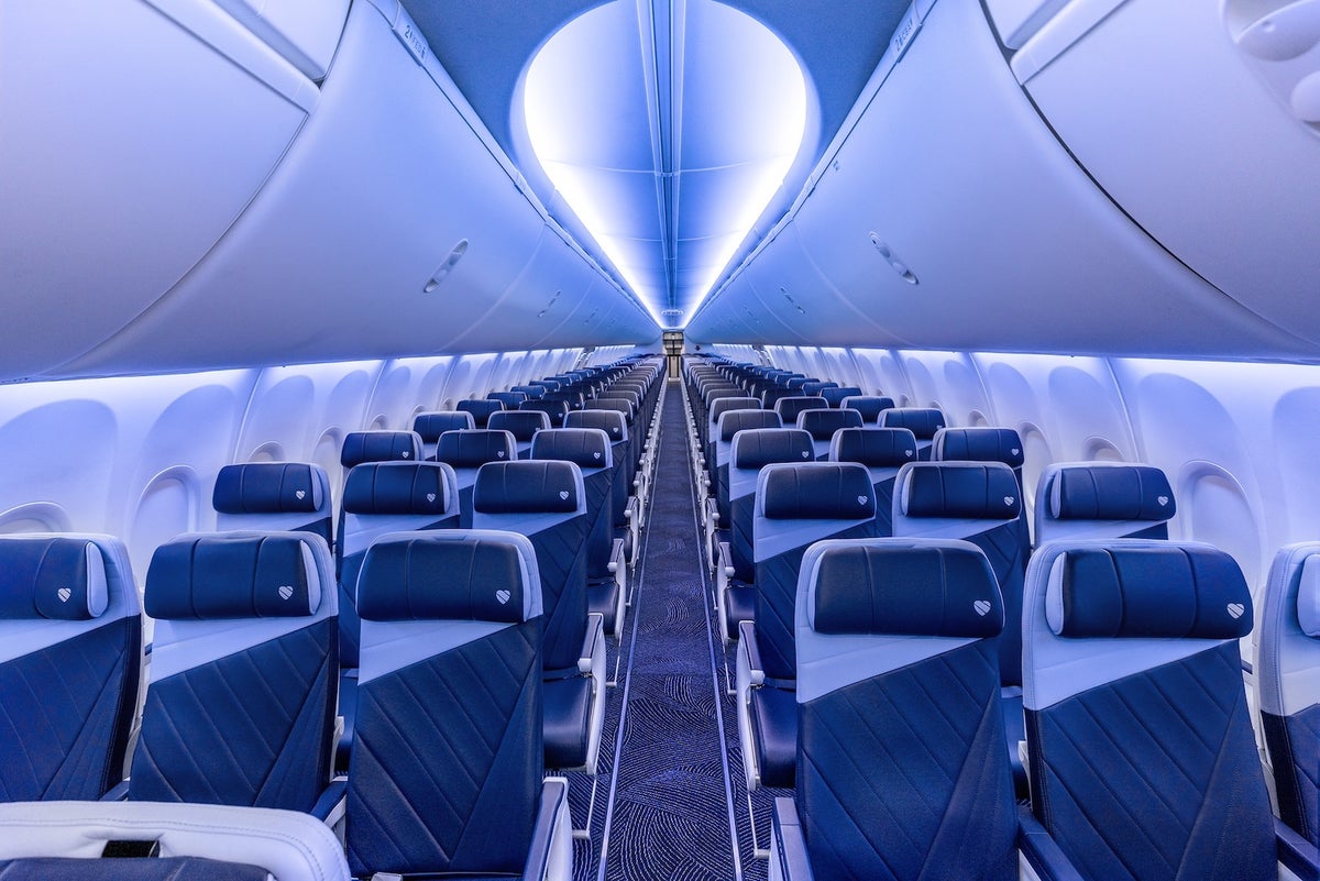 Southwest Airlines details plan for assigned seating, extra legroom ...