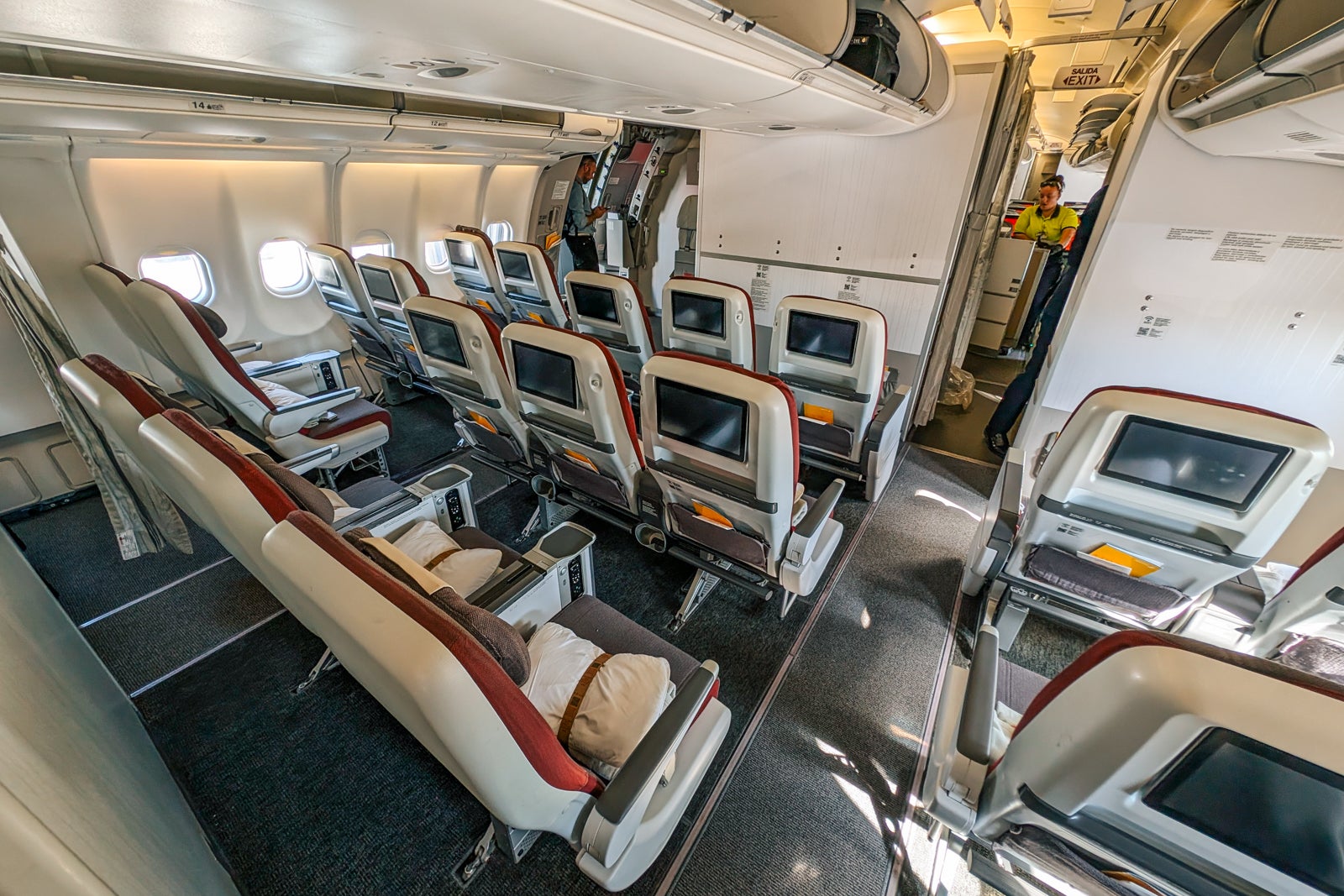 Iberia premium economy review - The Points Guy