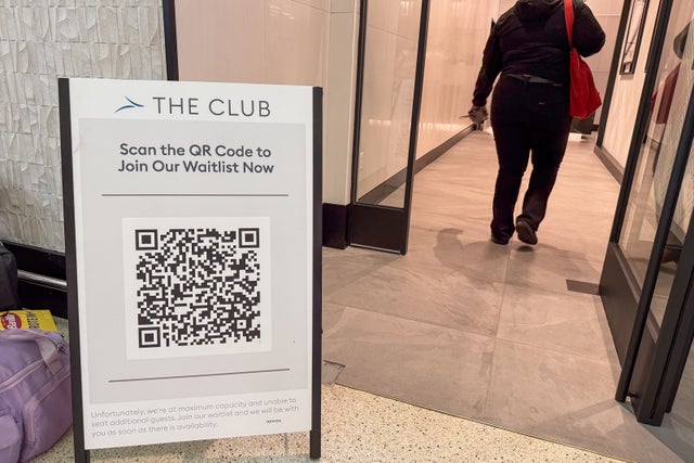 The Club MDW: Inside the first lounge at Chicago's Midway International ...