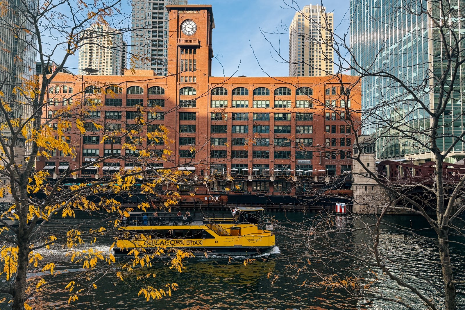 O'Hare vs. Midway: Which airport should I fly into? - WeTipTrip