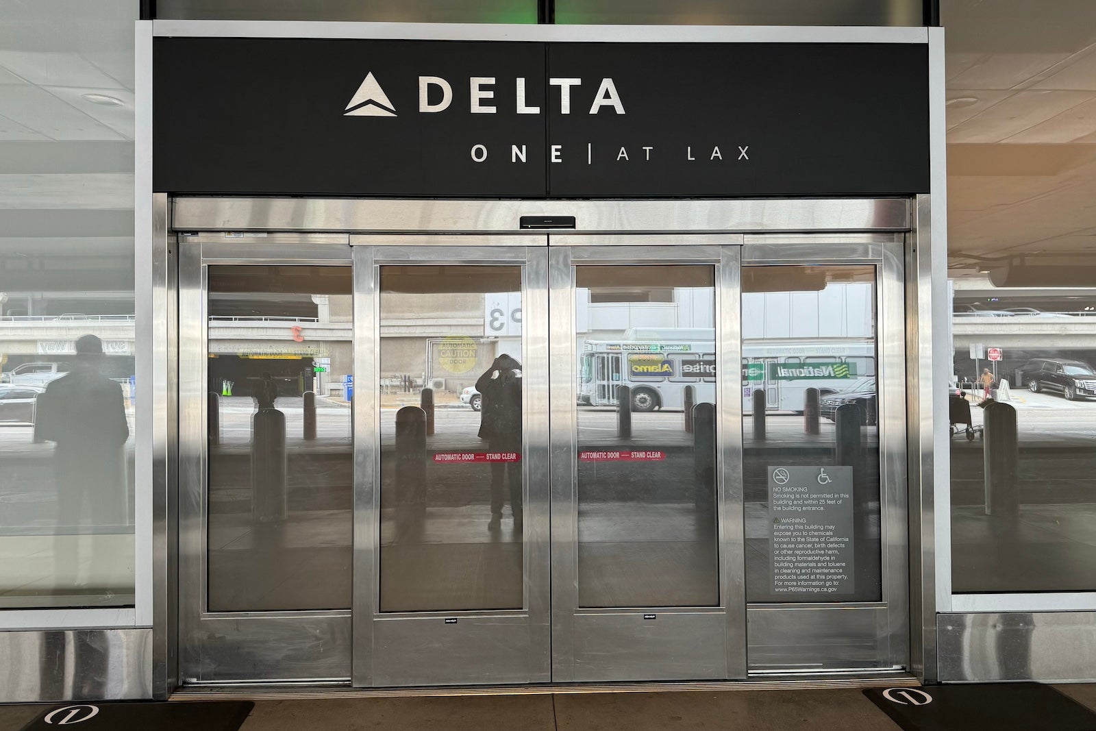 First look: Delta One Lounge at LAX dazzles in sneak peek - The Points Guy