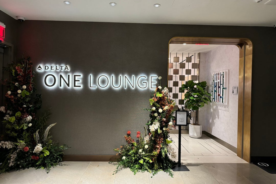 First look: Delta One Lounge at LAX dazzles in sneak peek - The Points Guy
