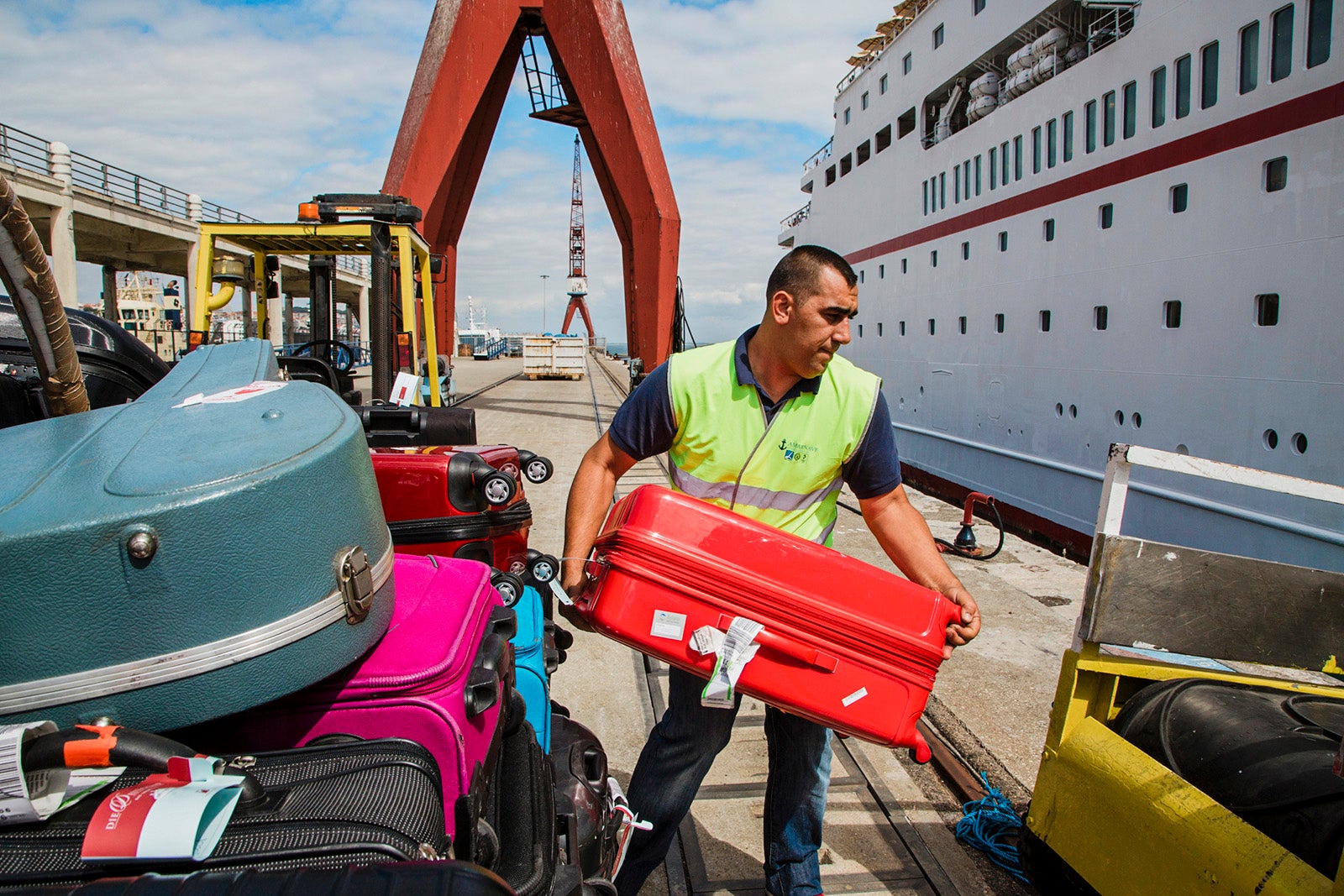 Flying to your cruise with carry-on bags vs. shipping luggage: Which is ...