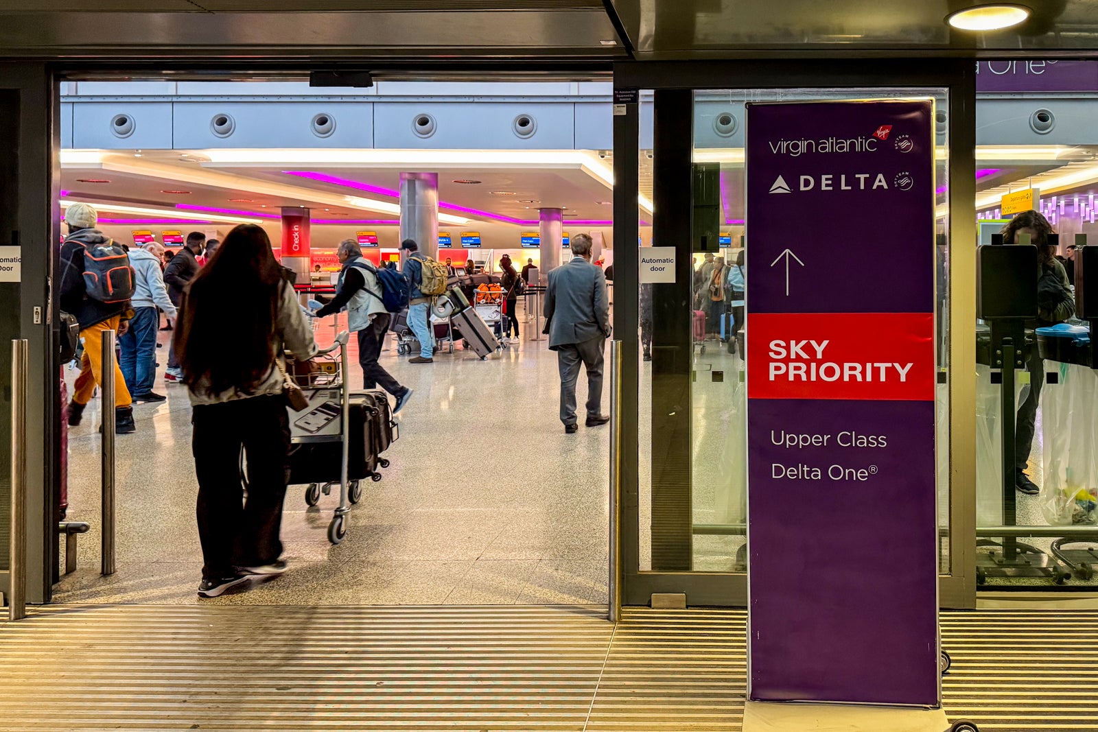 An in-depth review of the Upper Class suites aboard the Virgin Atlantic ...