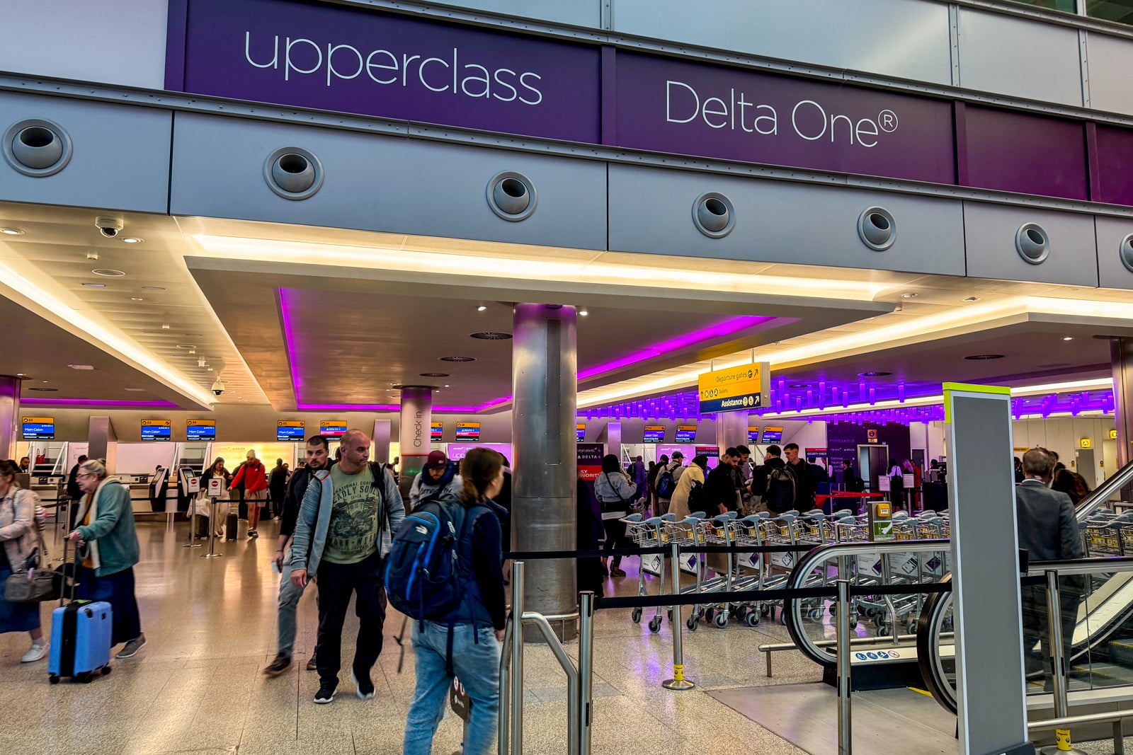 An in-depth review of the Upper Class suites aboard the Virgin Atlantic ...