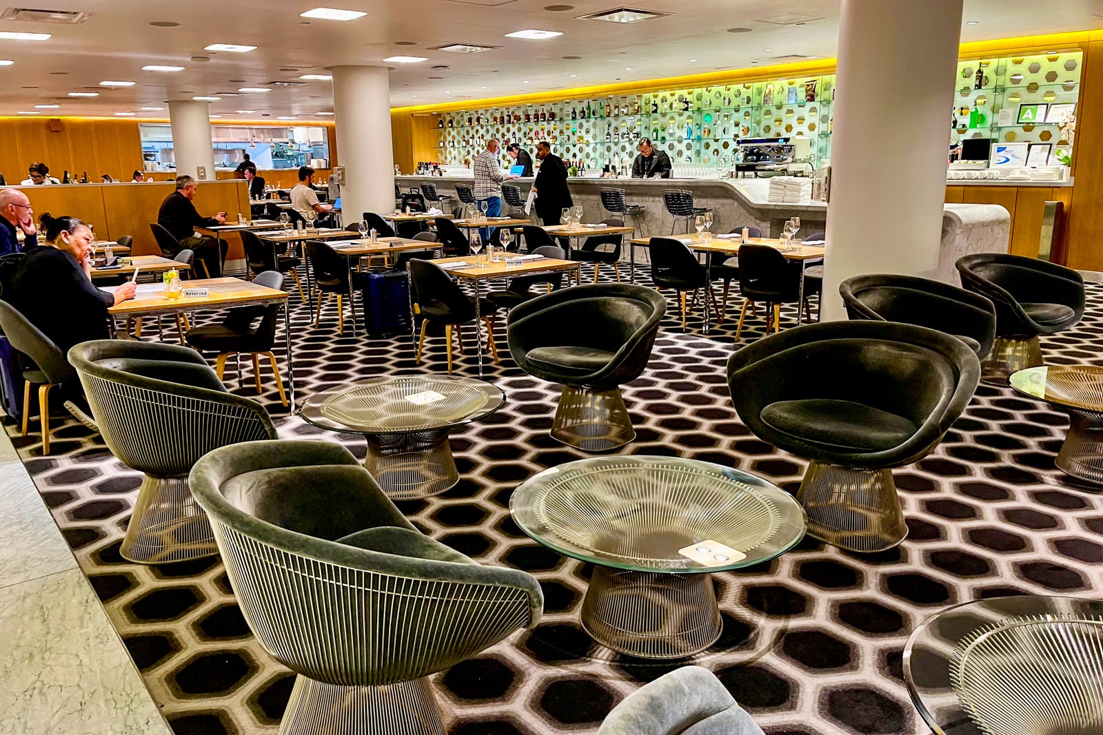 Oneworld alliance guide: Airlines, lounges and status - The Points Guy