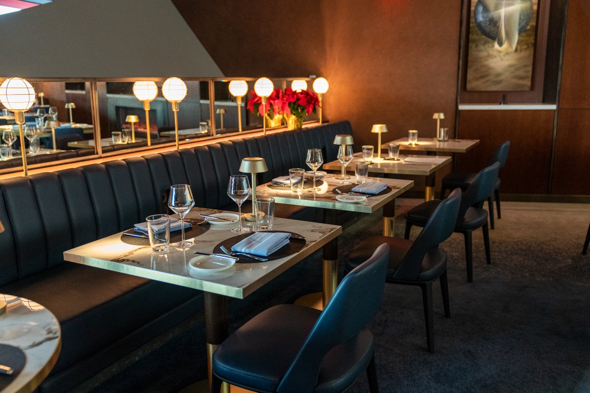 Delta to open Boston Delta One Lounge with unique dining flair - The ...