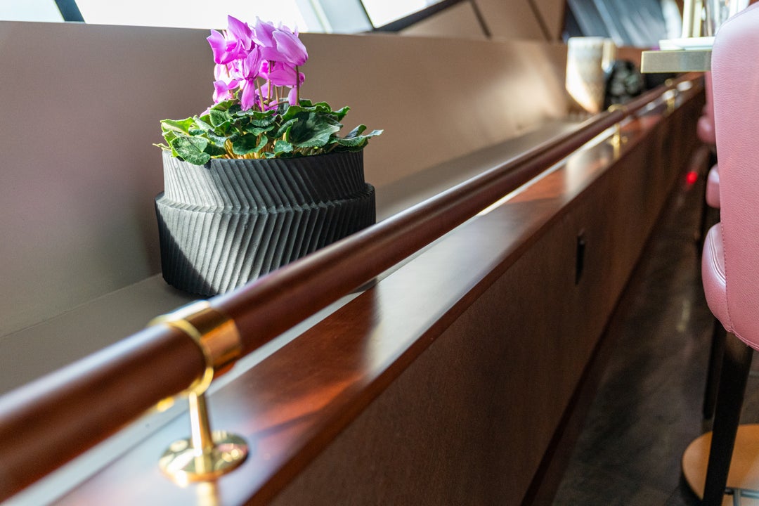 Delta to open Boston Delta One Lounge with unique dining flair - The ...