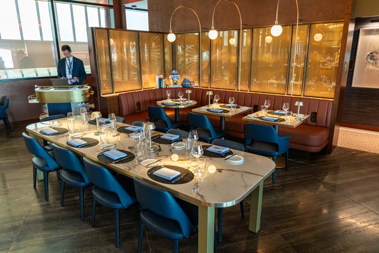 Delta to open Boston Delta One Lounge with unique dining flair - The ...