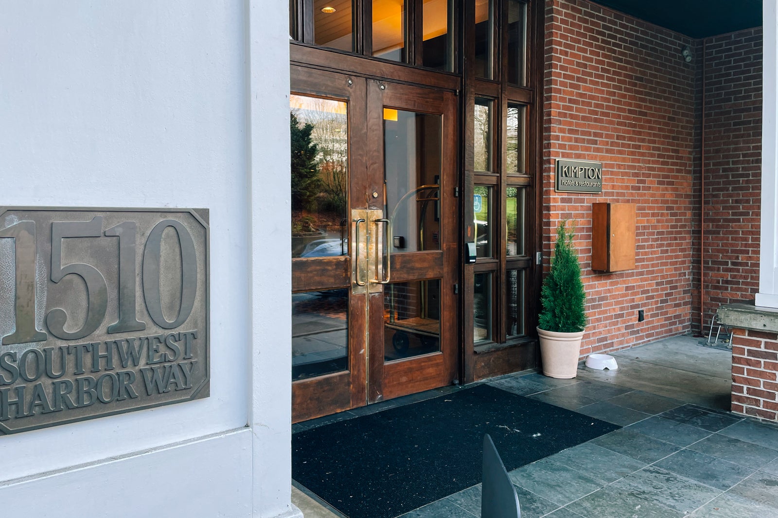 Kimpton RiverPlace review - The Points Guy