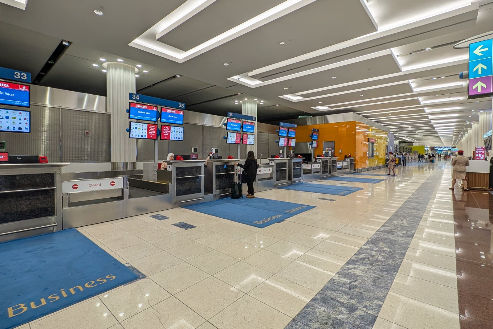 No more middle seat: A review of Emirates refurbished business class on ...