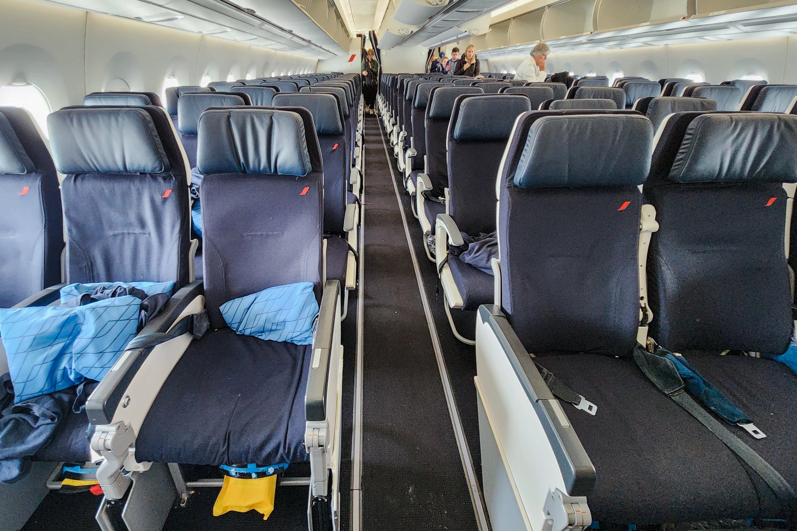 Air France Airbus A350-900 economy review - The Points Guy