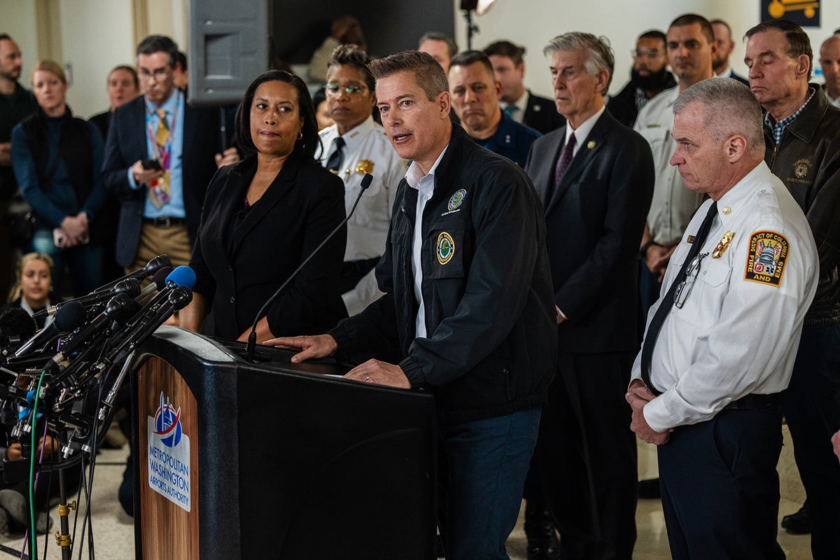 American Airlines regional jet involved in midair collision - The ...