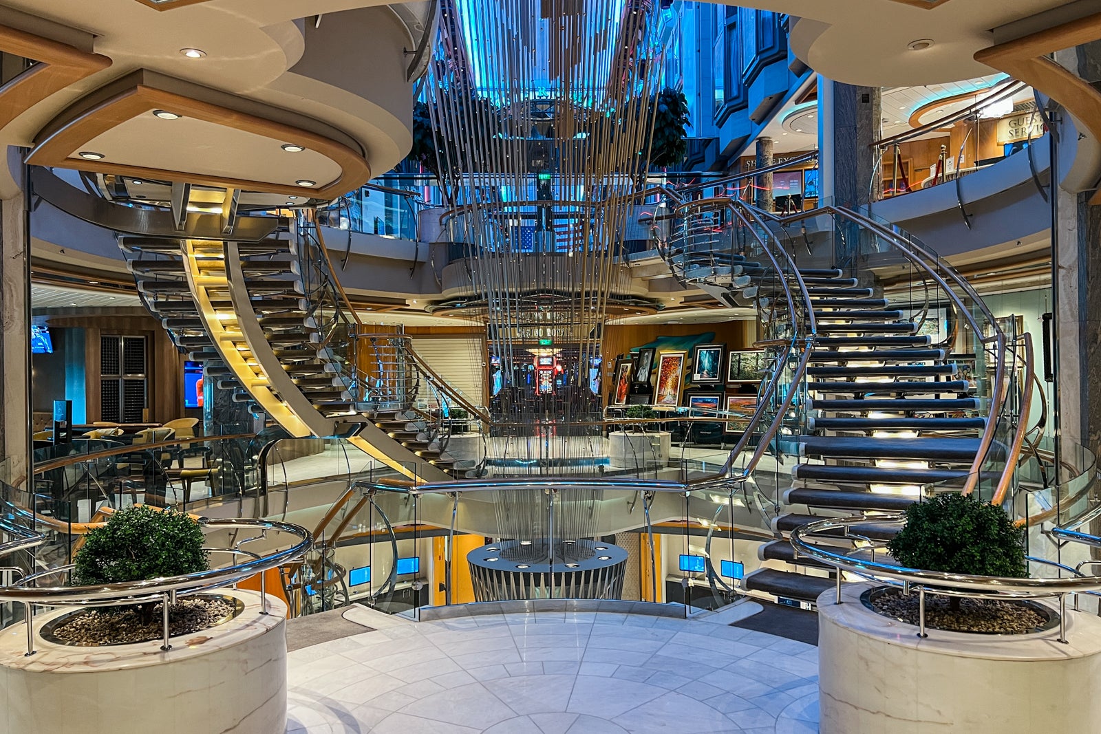 Voyager of the Seas cruise ship review: A guide to Royal Caribbean's first megaship - The Points Guy