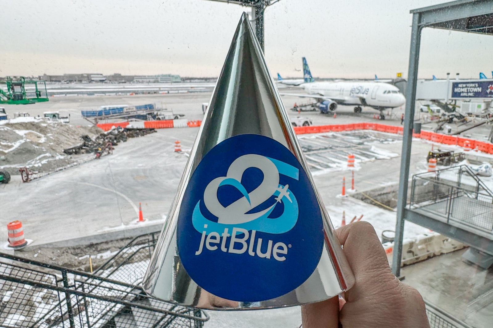 JetBlue turns 25: On board the celebratory anniversary flight - The ...