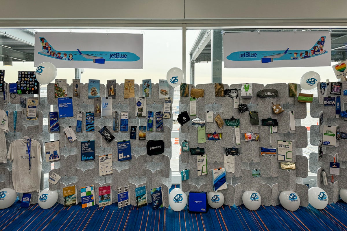 JetBlue turns 25: On board the celebratory anniversary flight - The ...