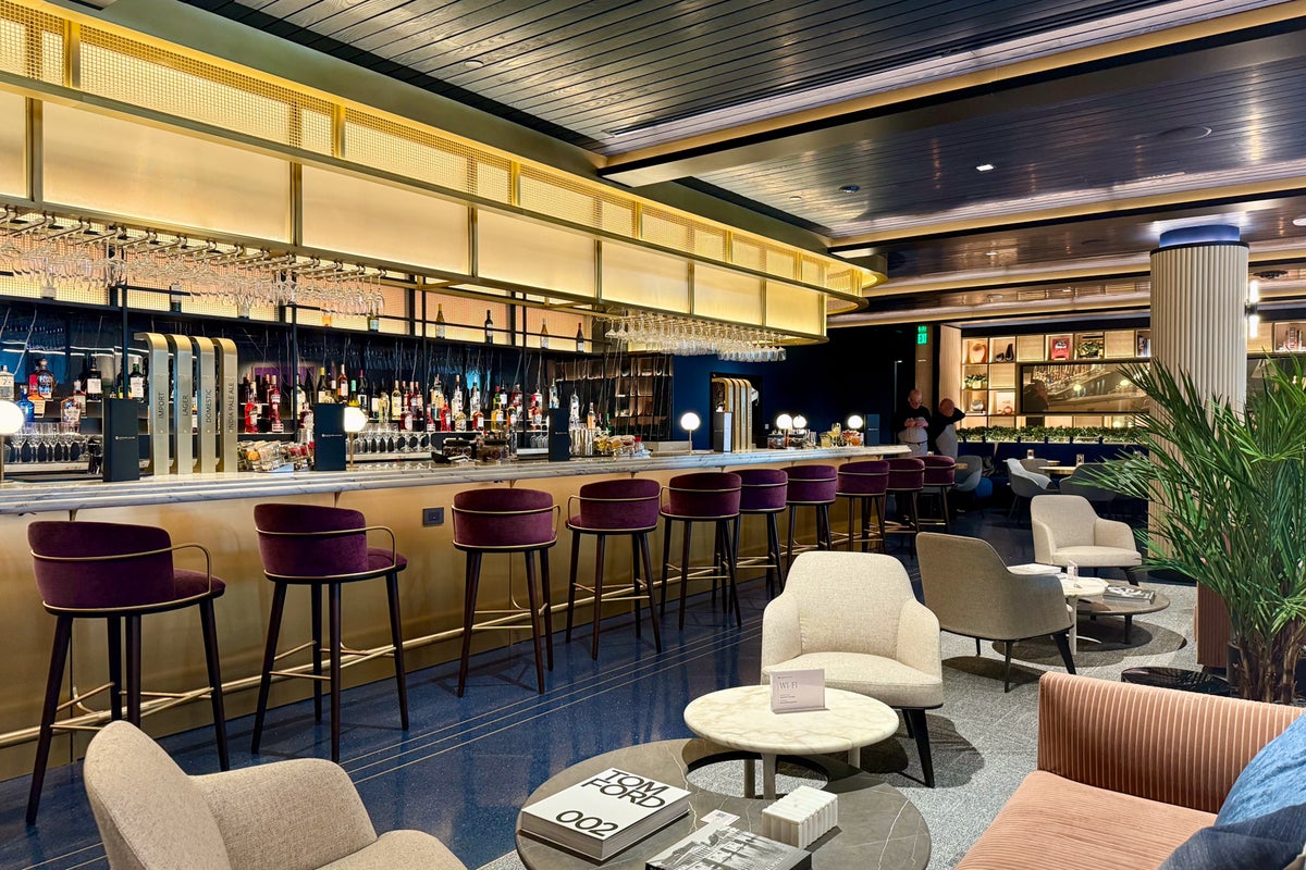 Inside Chase's gorgeous new Sapphire Lounge in Philadelphia - The ...