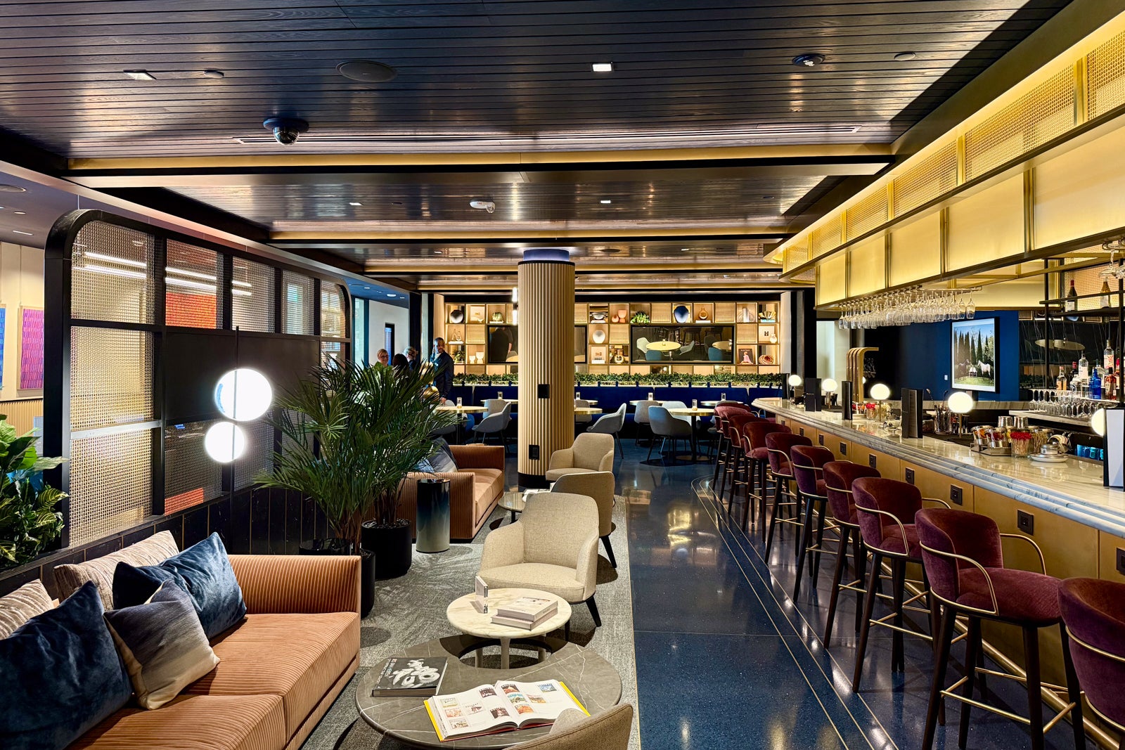 Inside Chase's gorgeous new Sapphire Lounge in Philadelphia - The ...