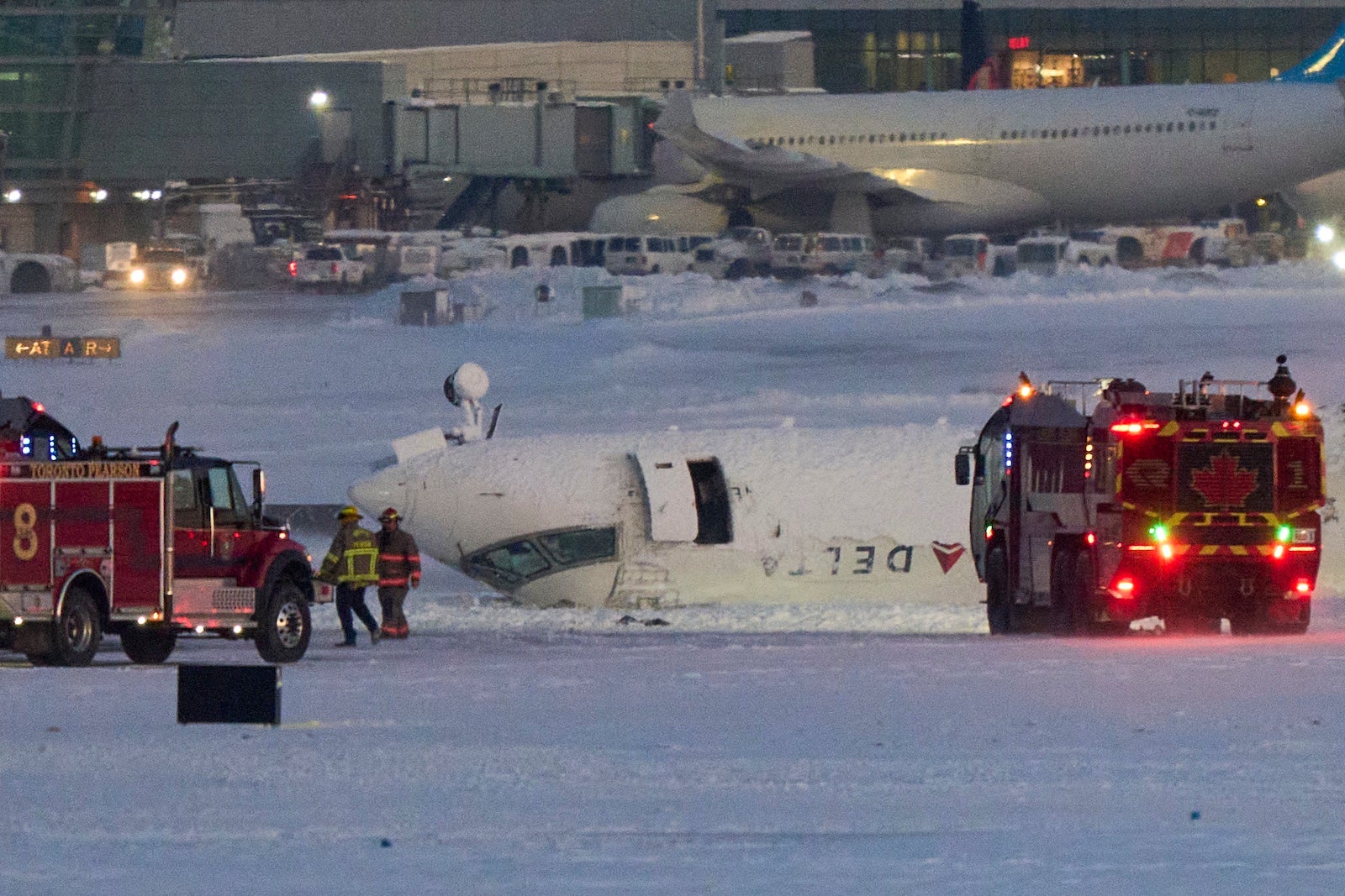 Delta regional jet involved in crash landing in Toronto - The Points Guy