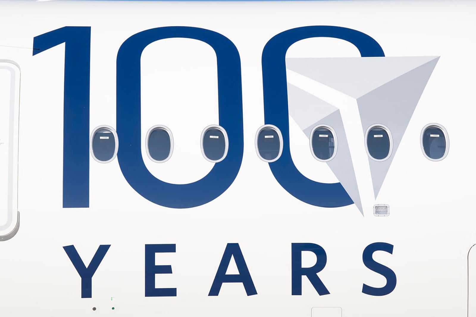 Delta marks 100th anniversary with special livery - The Points Guy