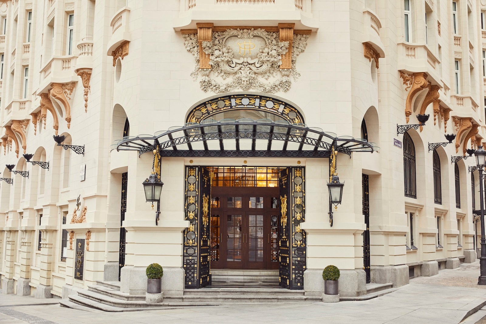 The Palace Madrid joins Luxury Collection - The Points Guy
