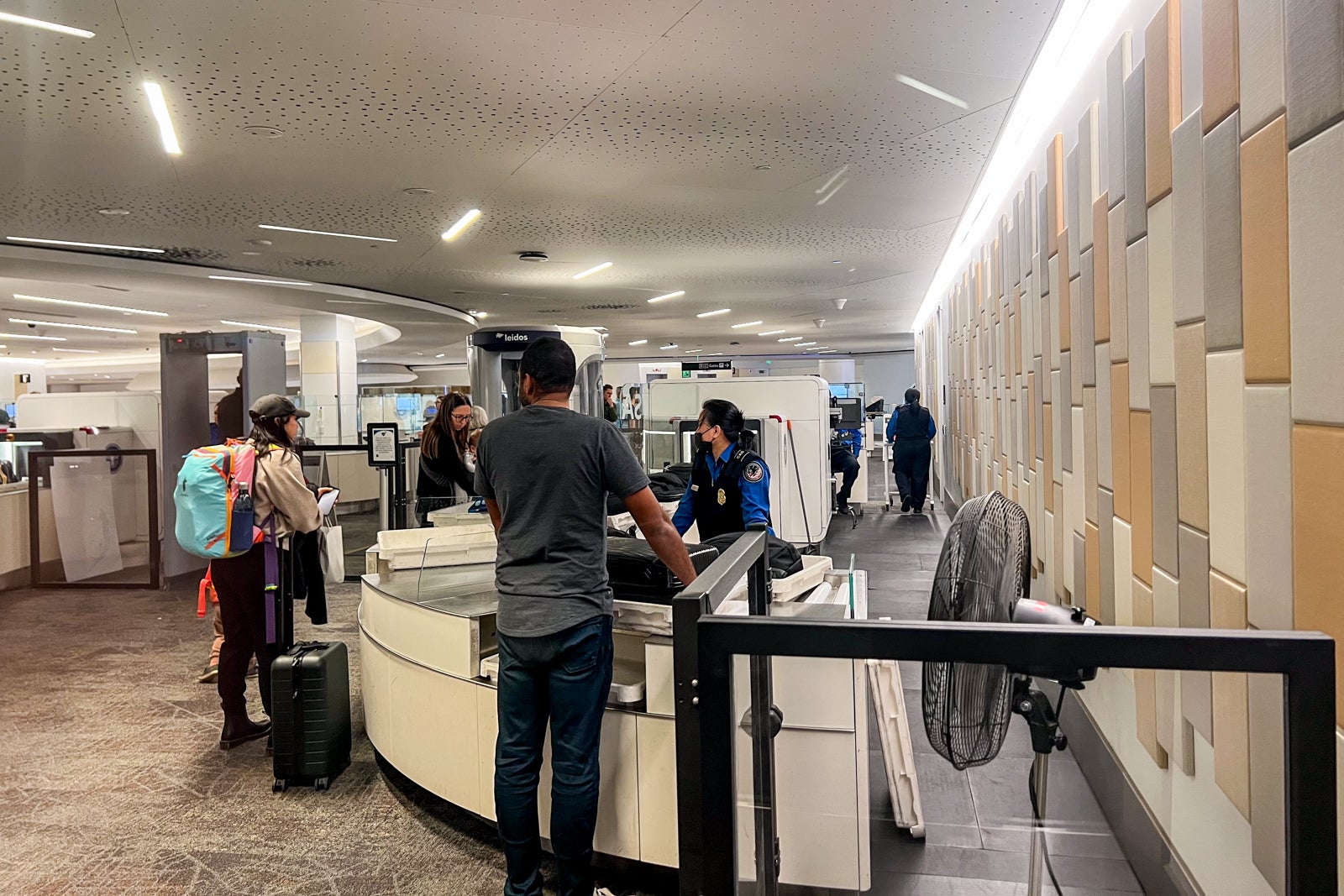 Are new TSA scanners slowing down the screening process for travelers ...