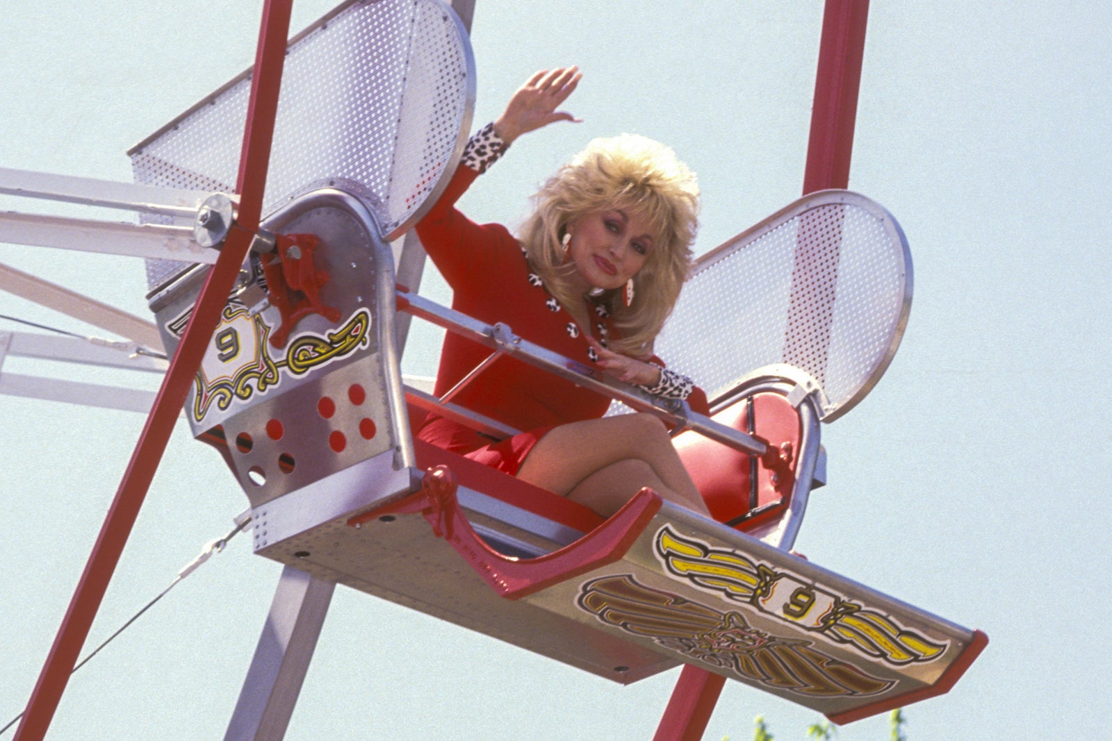 40 seasons of fun: A look back at Dollywood's history - The Points Guy