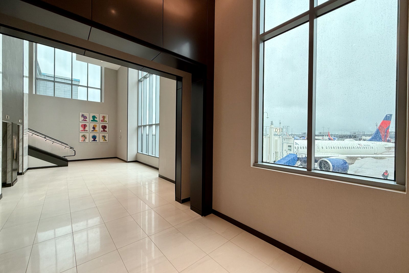 Inside Delta's brand-new Sky Club in Atlanta, its nicest one yet - The ...