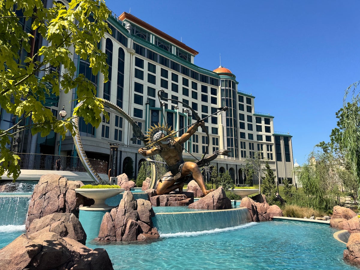 Universal Helios Grand Hotel review - The Points Guy