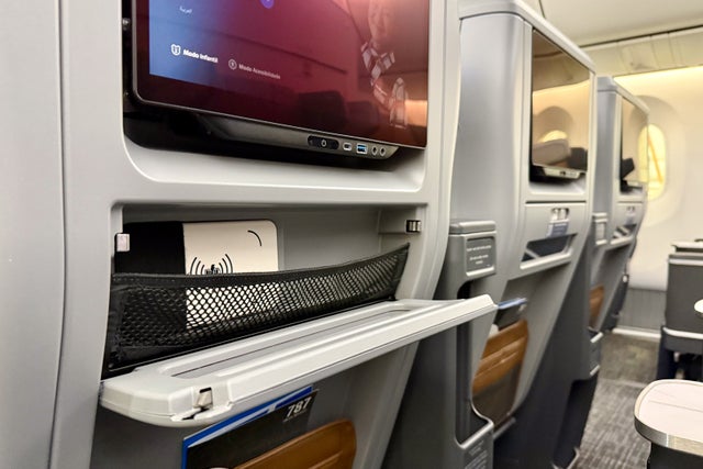 A look at American's all-new Boeing 787 Dreamliner with Flagship Suite ...