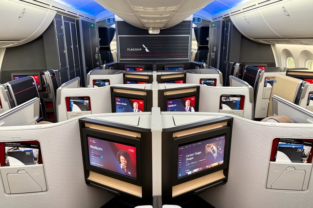 First look: Inside American's all-new Boeing 787 Dreamliner with ...